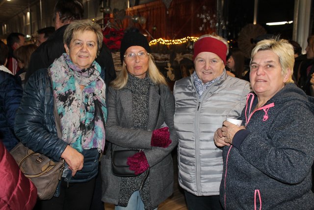 Globasnitz: Stimmungsvolle Adventausstellung in der Gärtnerei Breznik ...