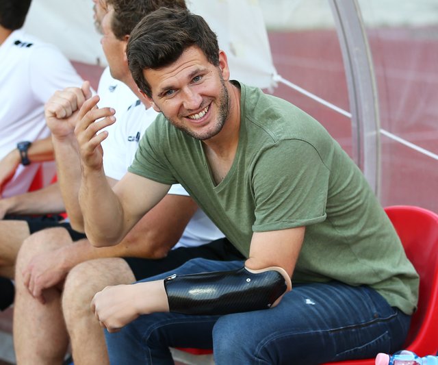 Fußball: Schicker zu Sturm - Bruck an der Mur