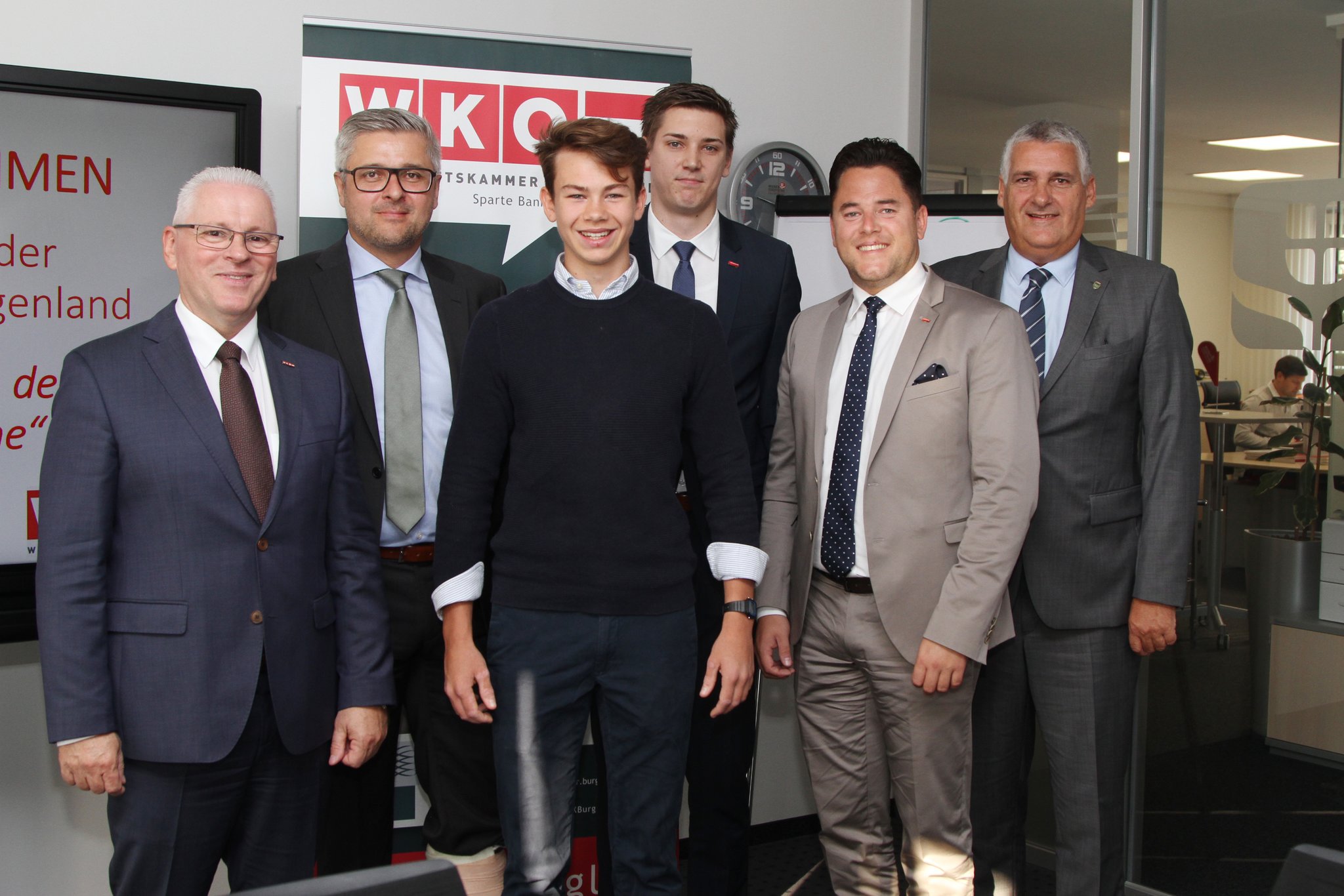 Berufsbild Versicherungskaufmann/-frau: Eine Berufschance: Die Lehre in ...