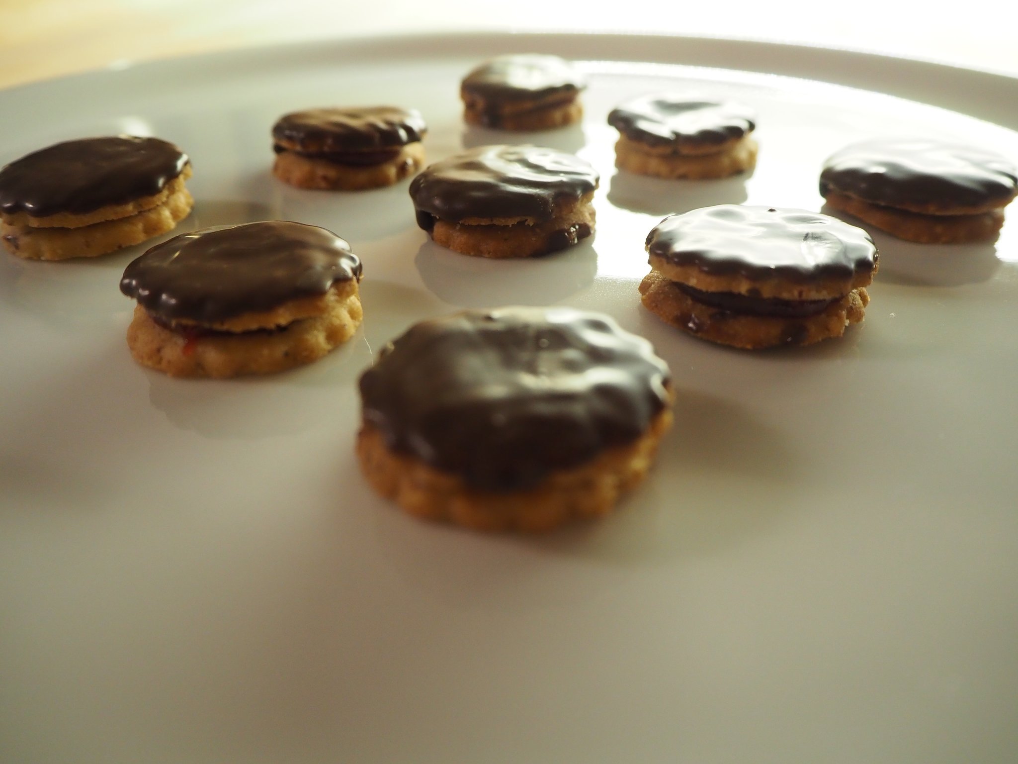 Rezepte für Weihnachtskekse: Keksrezepte: Ischler und Schokosterne ...