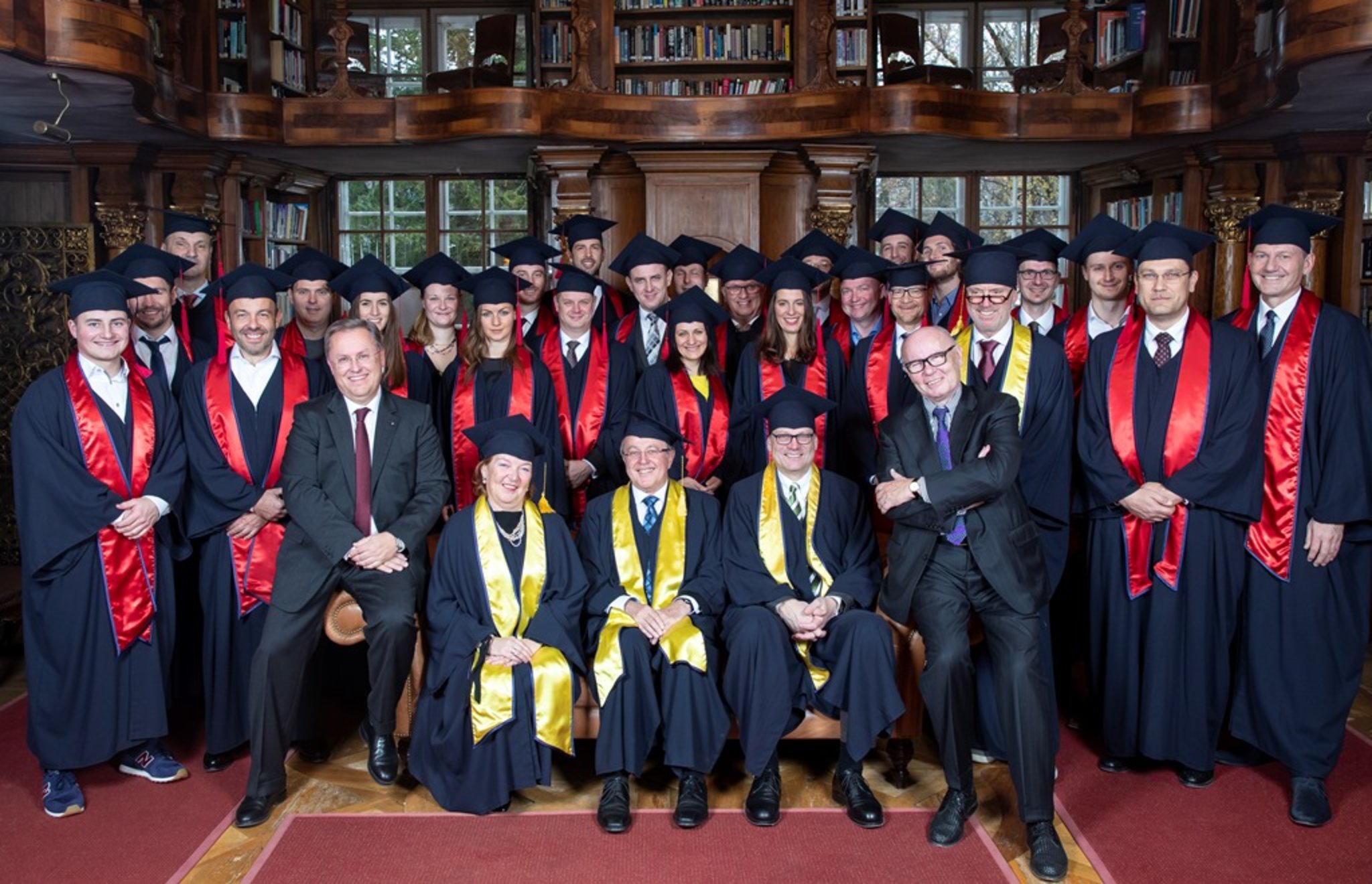 Abschluss: Absolventen nahmen ihr Diplom entgegen - Salzburg-Stadt