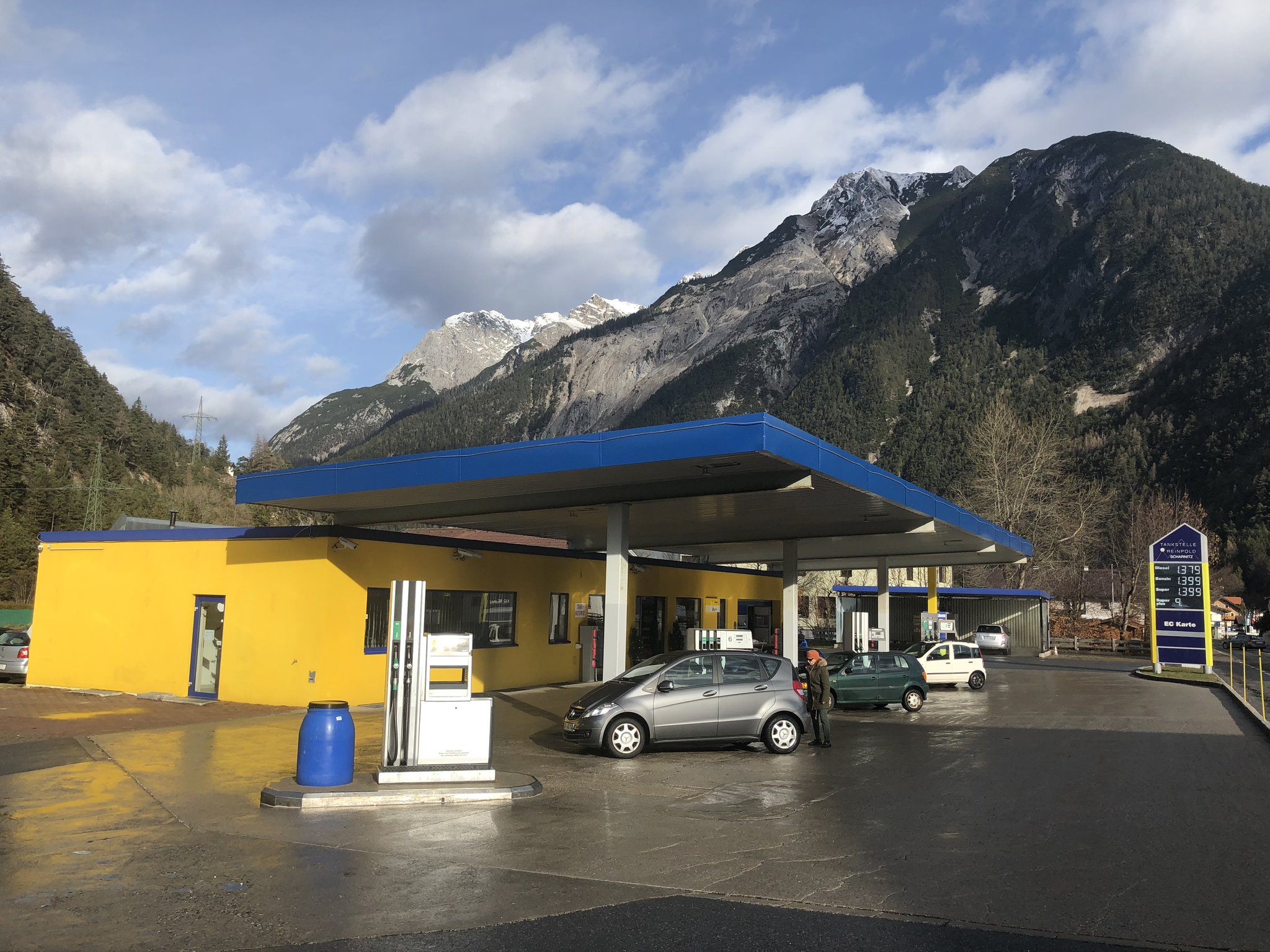 Reinpold Tankstelle Scharnitz