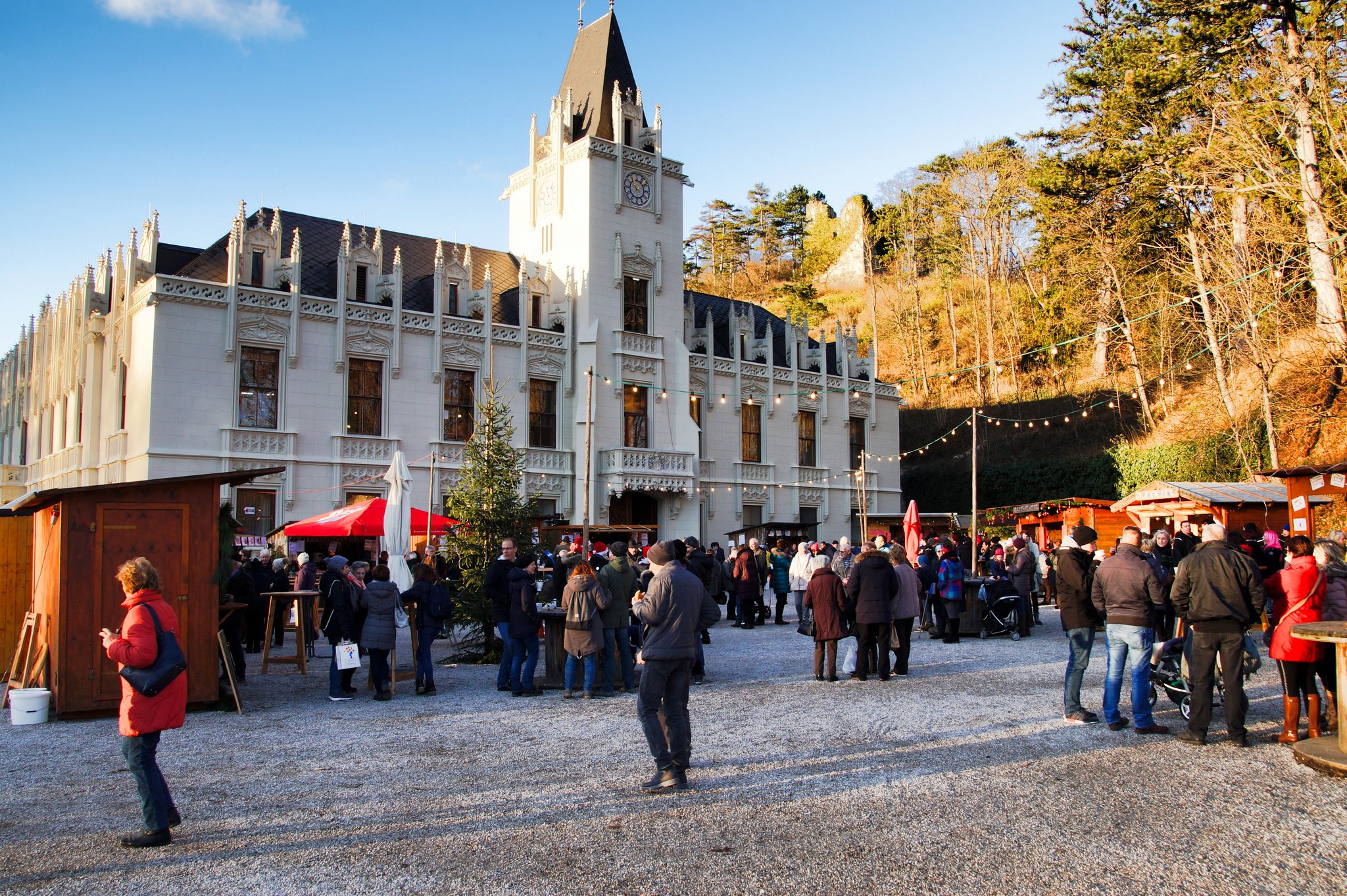 Schloss Hernstein im Advent – Romantik, Nostalgie und eine Märchenlandschaft zum Träumen.: Zum ...