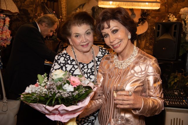 AUSZEICHNUNG FÜR EDITH LEYRER: "GOLDENE RAMPENSAU 2018 FÜR EDITH LEYRER ...