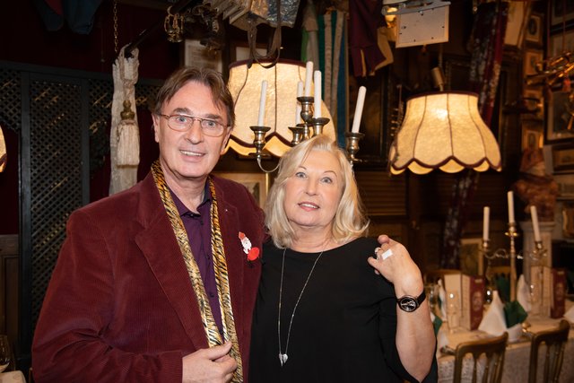 AUSZEICHNUNG FÜR EDITH LEYRER: "GOLDENE RAMPENSAU 2018 FÜR EDITH LEYRER ...