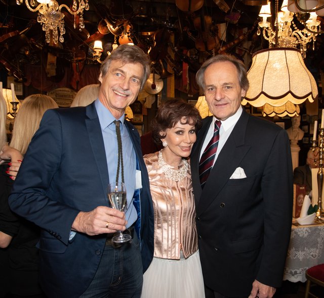 AUSZEICHNUNG FÜR EDITH LEYRER: "GOLDENE RAMPENSAU 2018 FÜR EDITH LEYRER ...