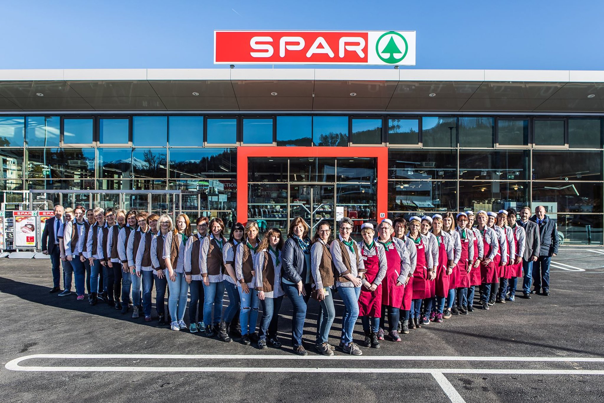 Neueröffnung: Spar Seeboden erfuhr innen und außen Relaunch - Spittal