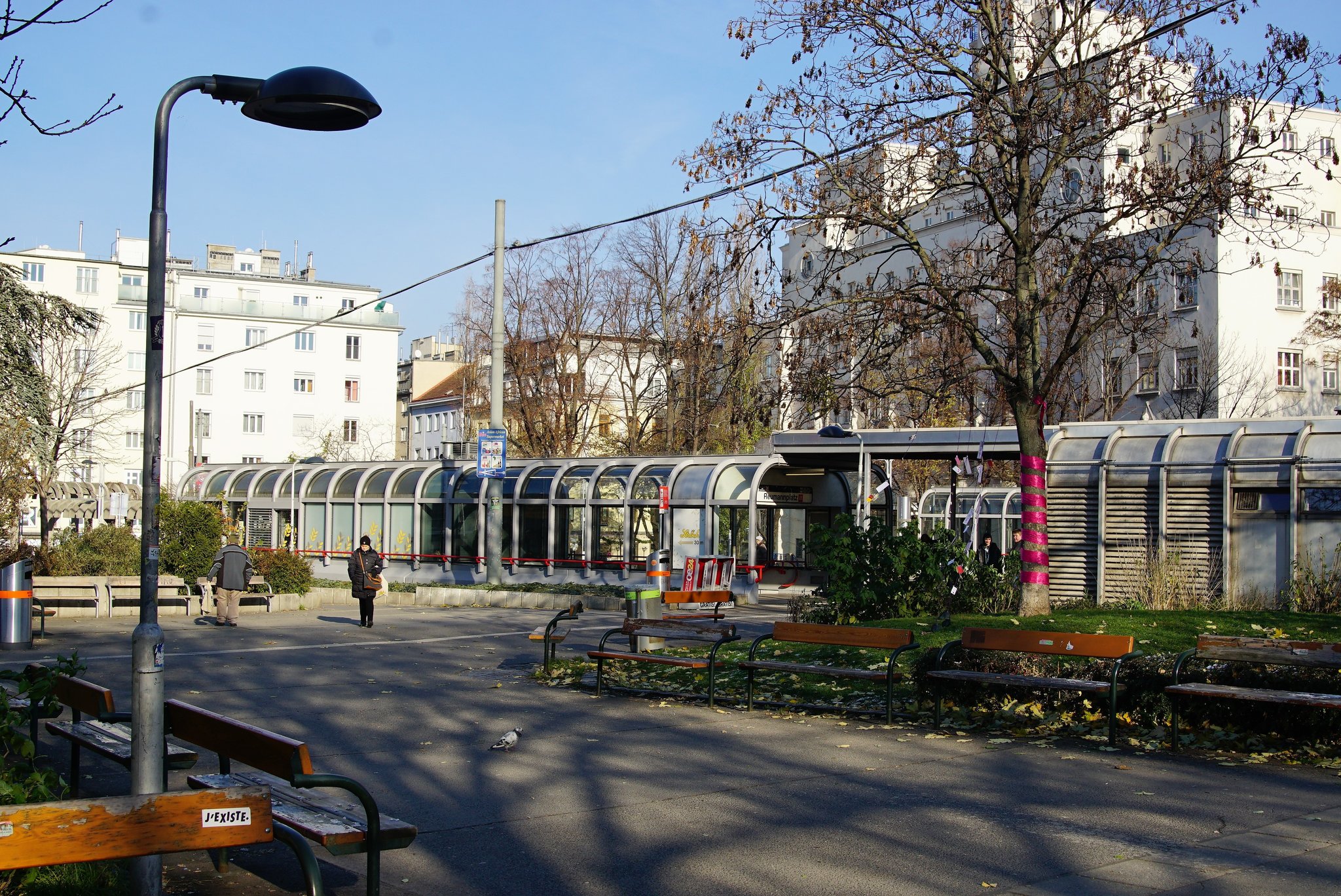 Teehaus als Kunst-Installation - Favoriten