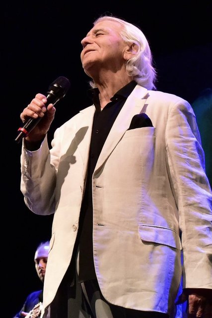 Trauerfall: Schlagersänger Georges Dimou verstorben - Mariahilf