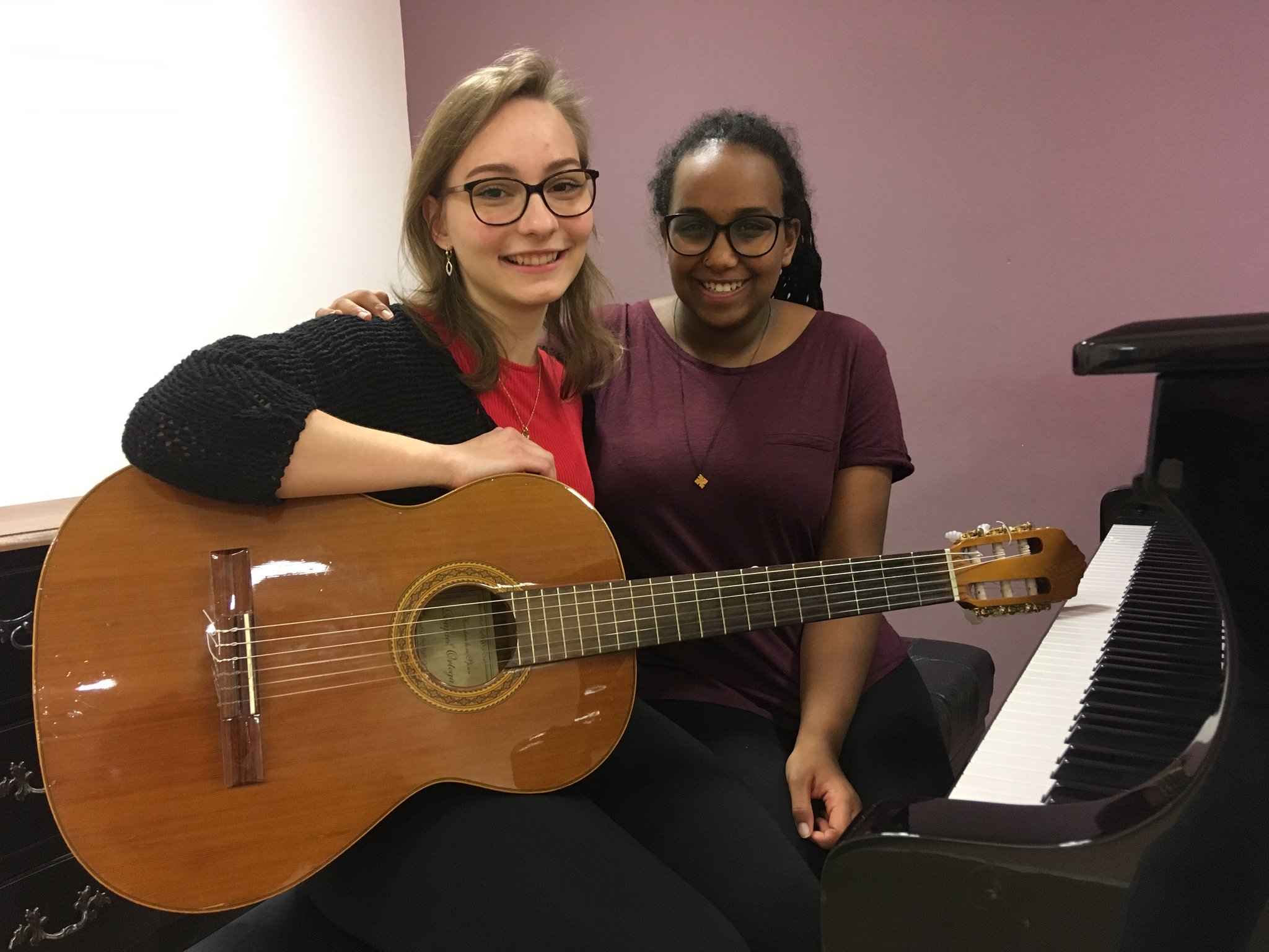 Die Musik ist ihr Leben, ein Gespräch mit Mary Pommer und Julia Redl ...