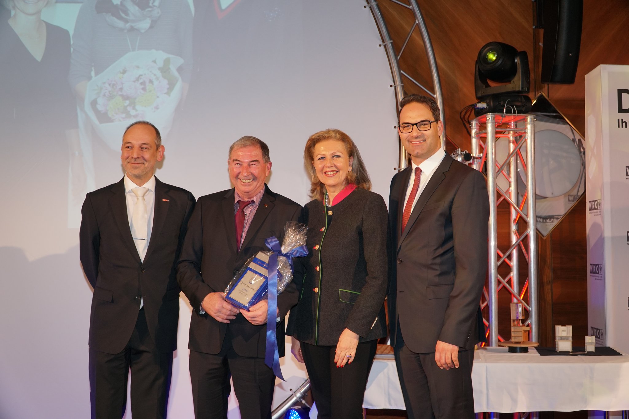 Hohe Auszeichnung: Fritz Jäger zum Kommerzialrat ernannt - Reutte