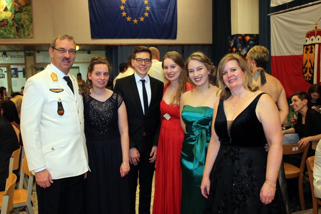 Garnisonsball in Korneuburg: Eine ABC-Reise zu den Sternen - Korneuburg