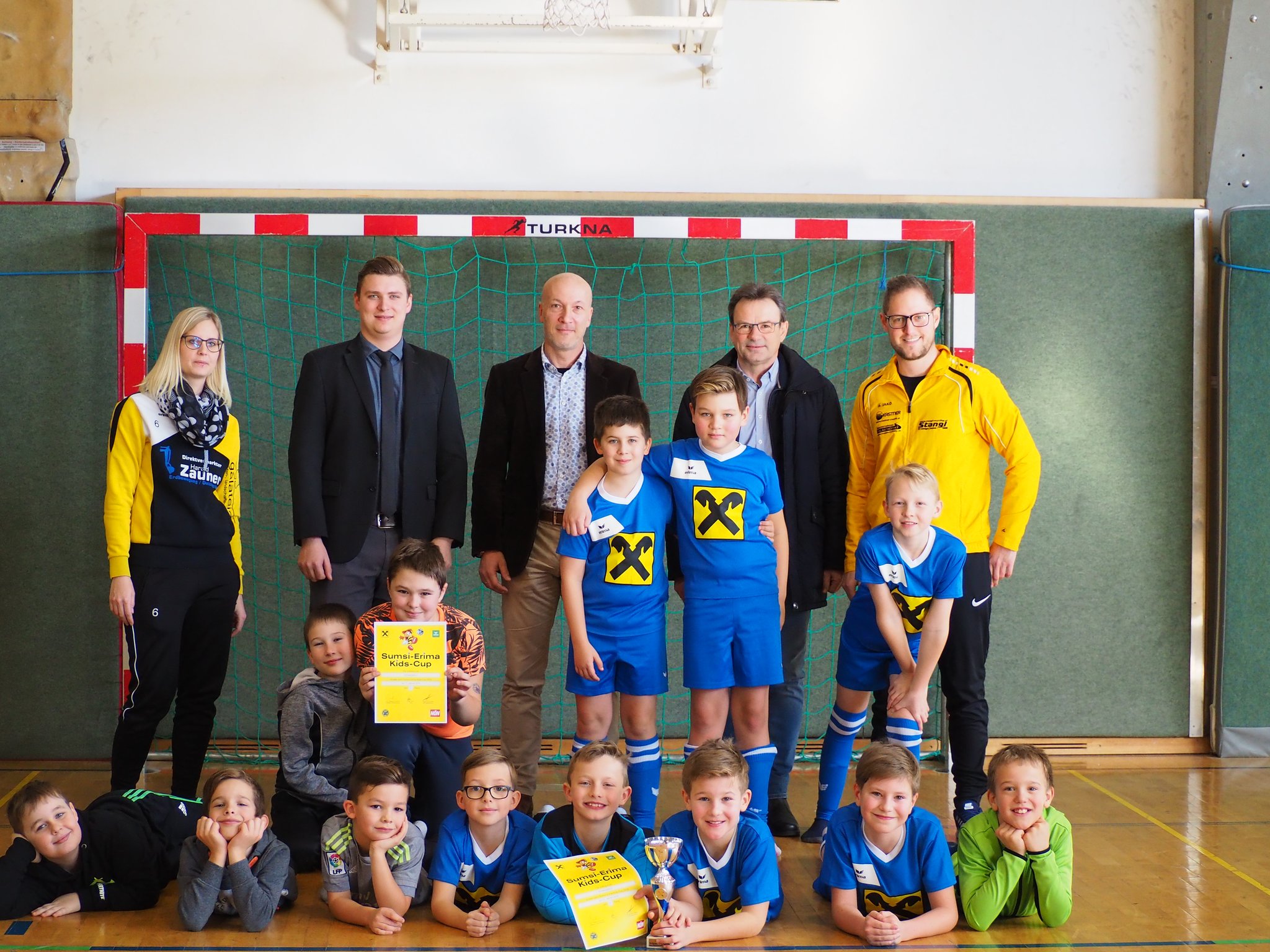 Volksschule Schweiggers Hallenfußball-Bezirksmeister - Zwettl