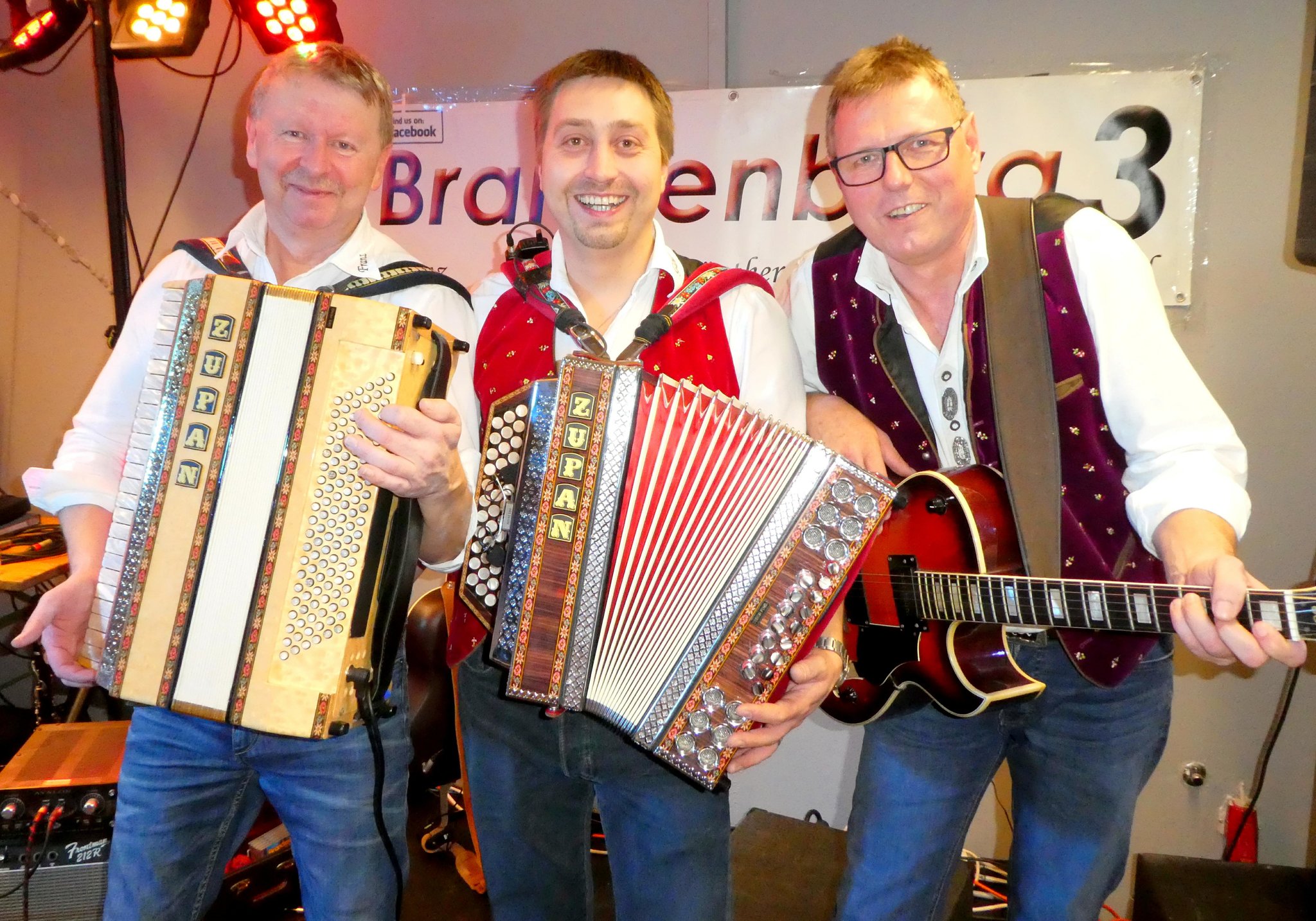 Bühnenabschied: Großes Musikantentreffen zum Abschied von "Brandenberg ...