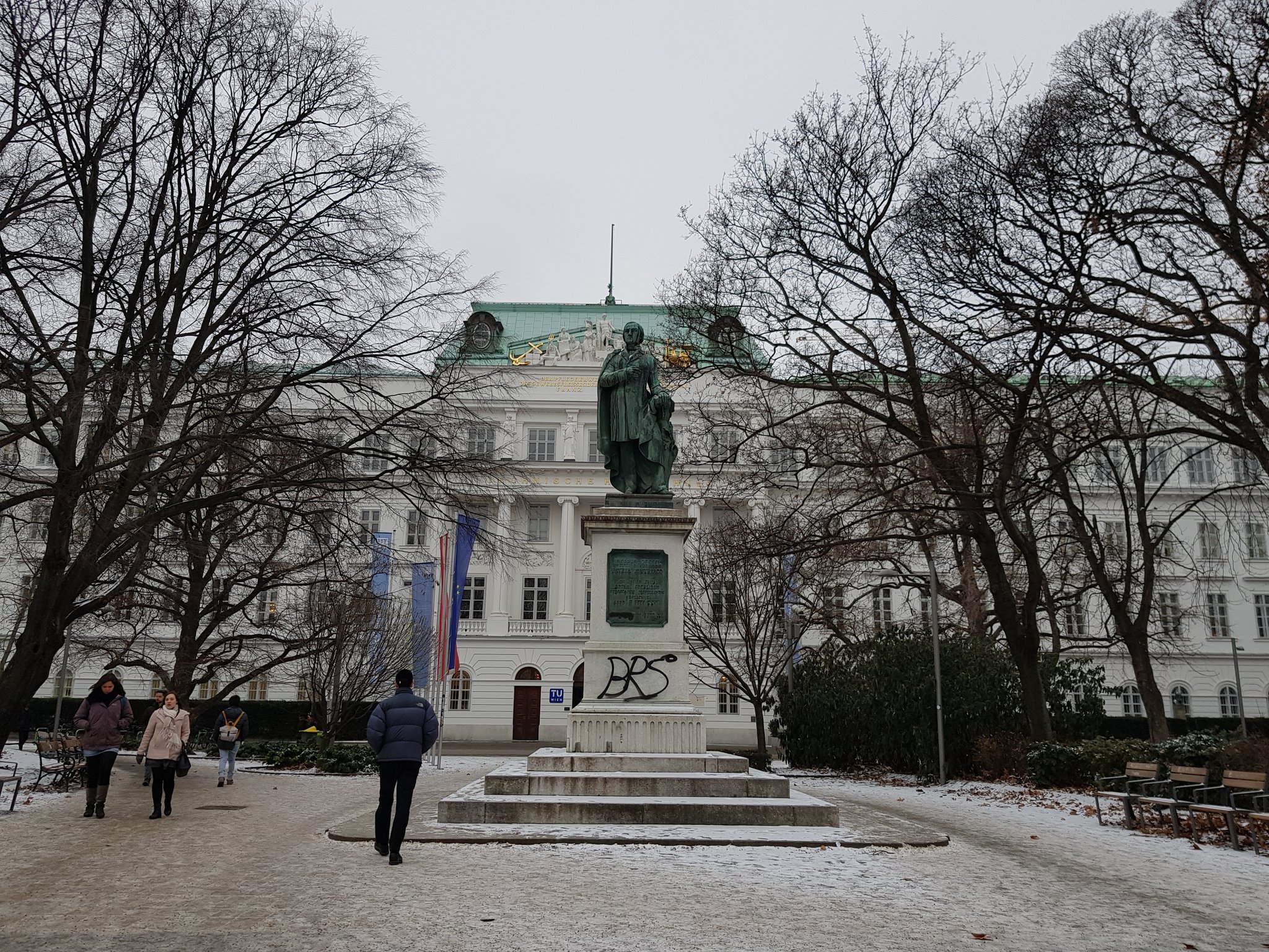 Stadtspaziergang Karlsplatz: TU Wien - Favoriten