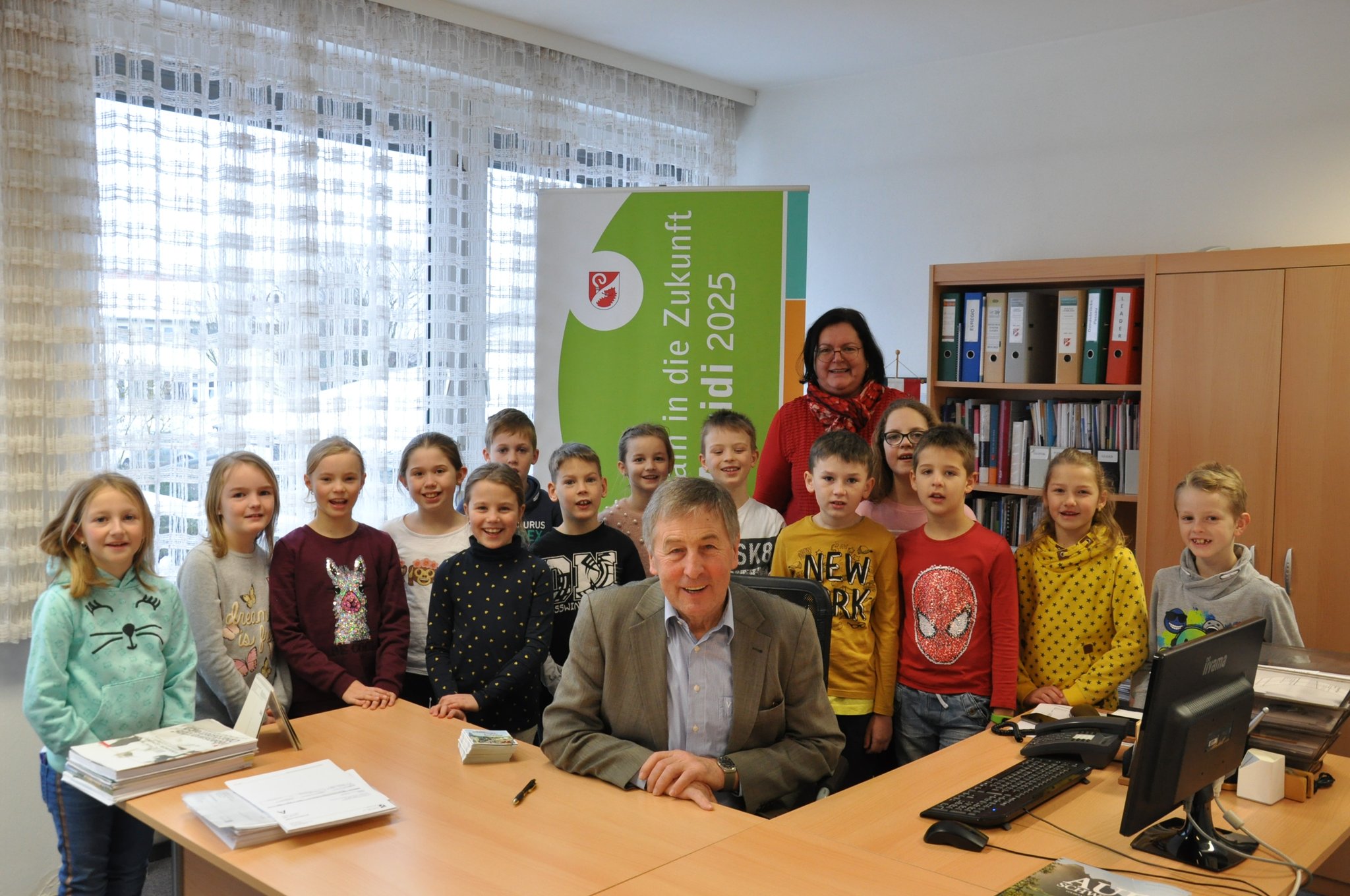 Volksschulkids besuchten "ihren" Bürgermeister Paminger - Schärding