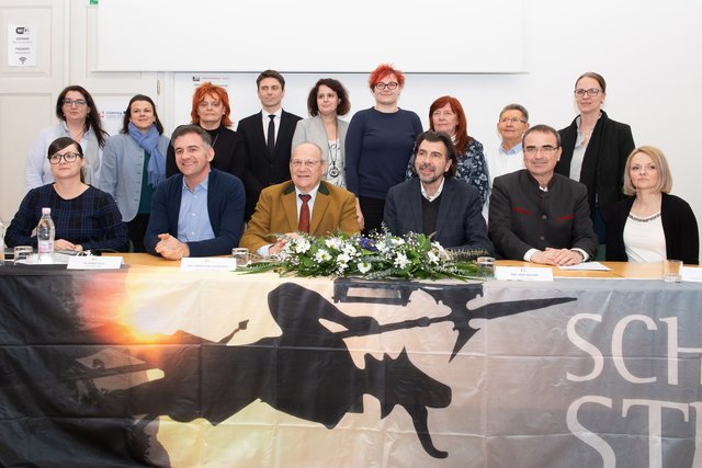 Schlösserstraße: Schlösserstraße führt jetzt nach Slowenien ...