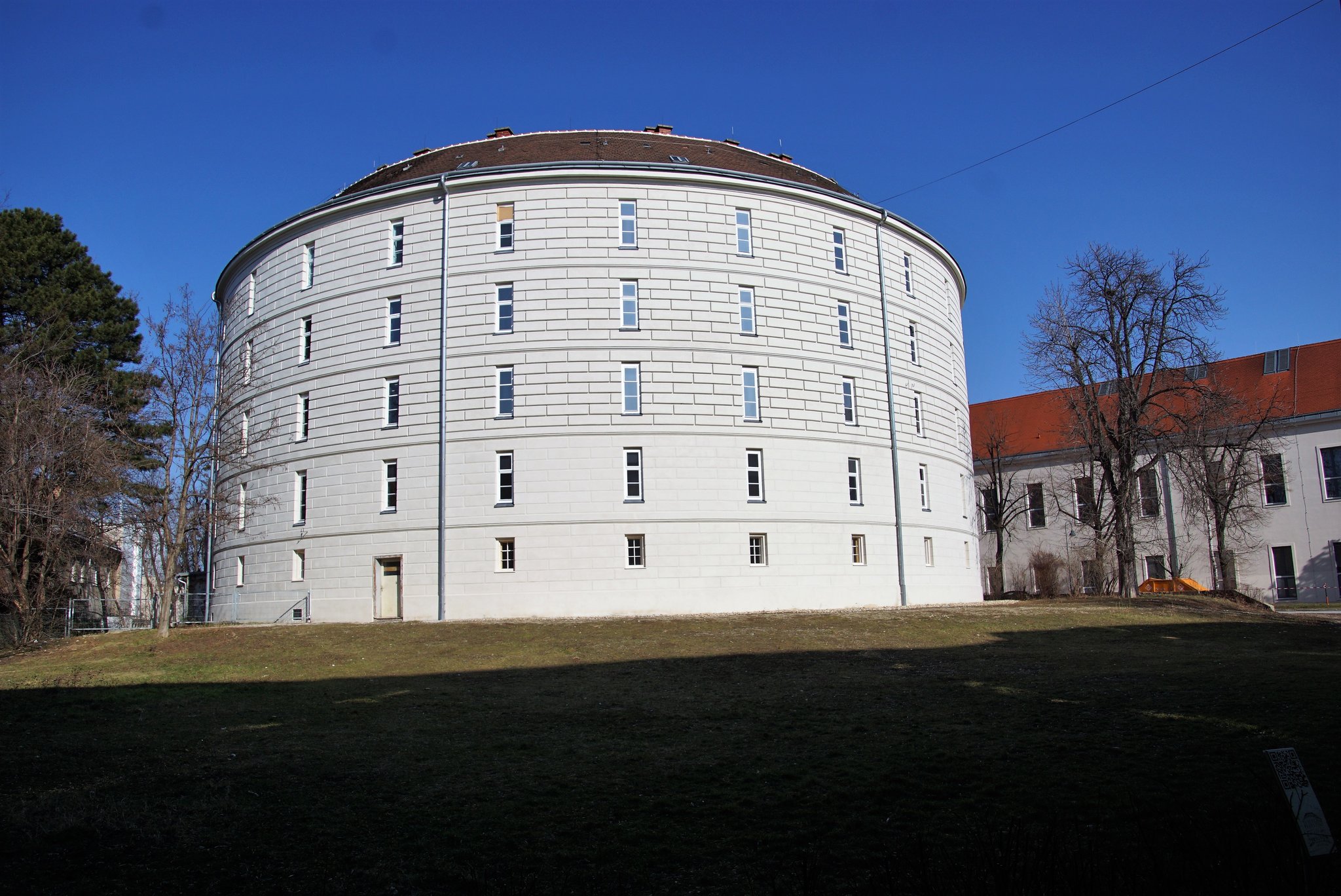Altes AKH: Narrenturm - Liesing