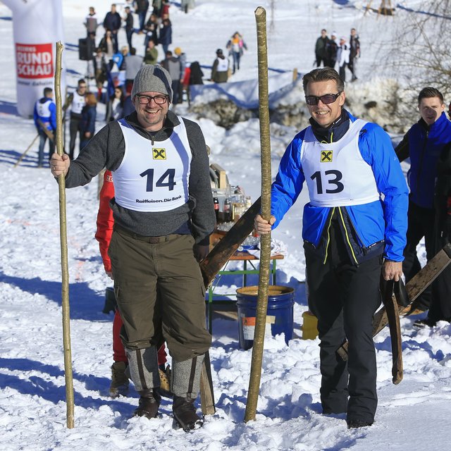 Bildergalerie: Lustiges Fassdaubenrennen in Powang - Vöcklabruck