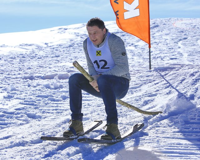 Bildergalerie: Lustiges Fassdaubenrennen in Powang - Vöcklabruck