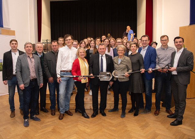 „Lanzenkirchen feiert Spatenstich: Unser neuer Hauptplatz!“ - Wiener ...