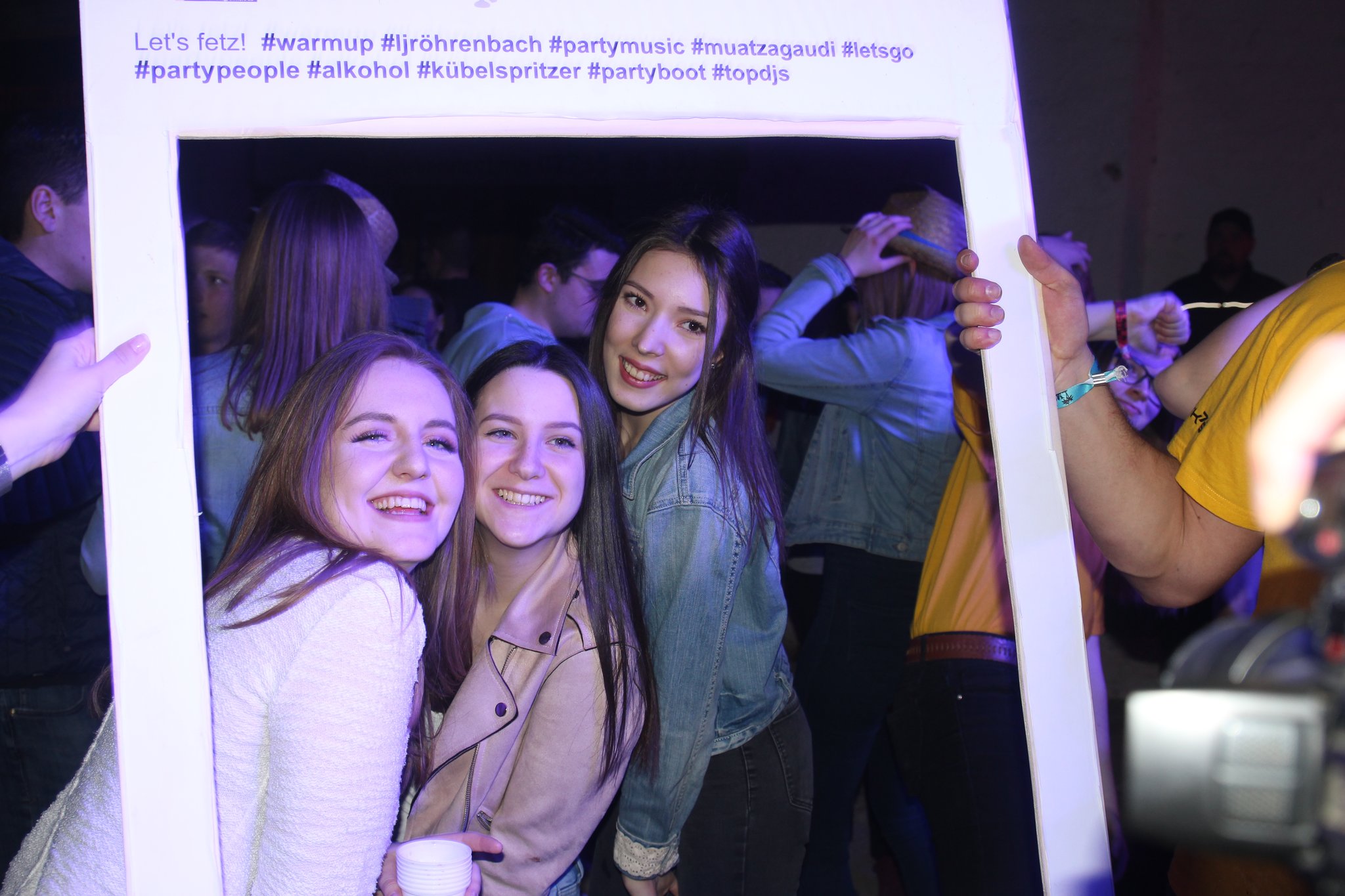 Warm up Party - Horn