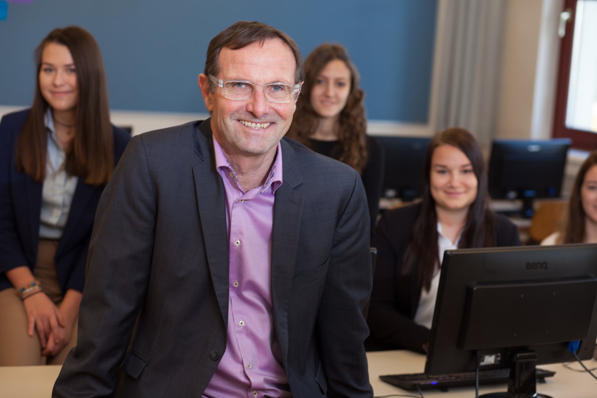 Ehrung: Ybbser Schuldirektor erhält die Hofrats-Auszeichnung - Melk