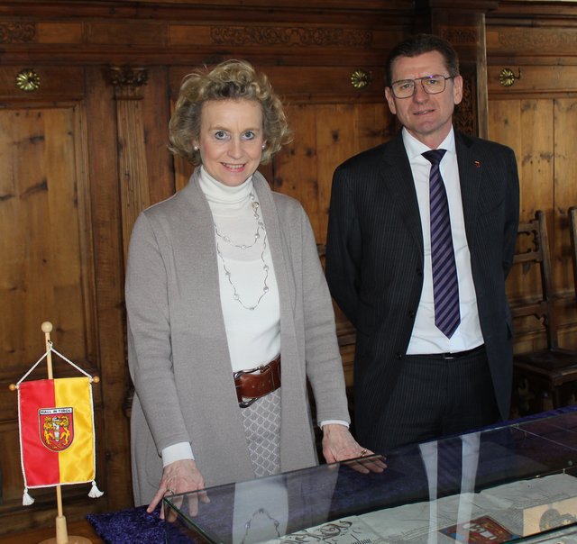 Tag der offenen Rathaustüre: Hall lud wieder zum Tag der offenen ...