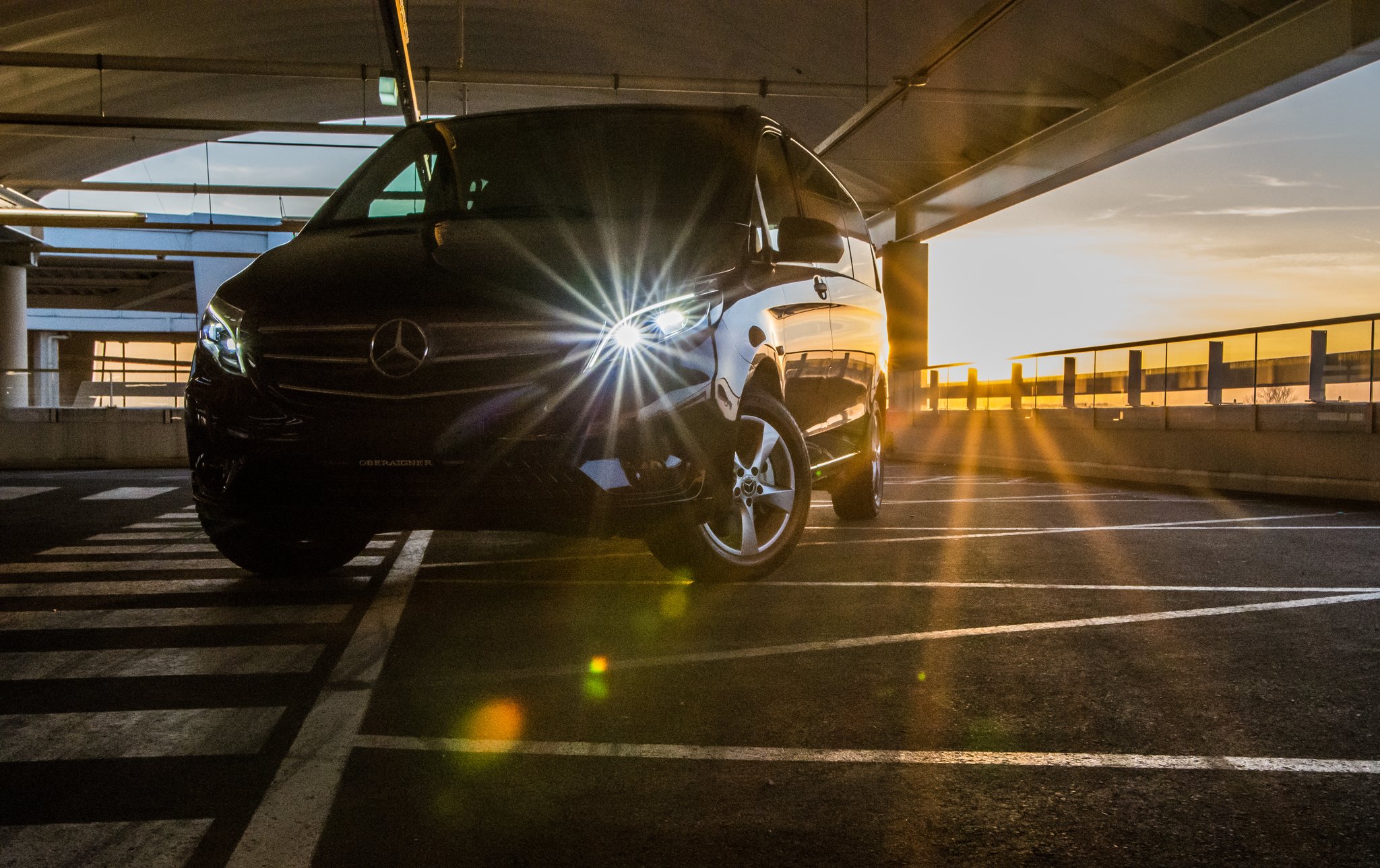 Limousinen Service Linz mit Mercedes Van für bis zu 8 Personen.: Jetzt ...