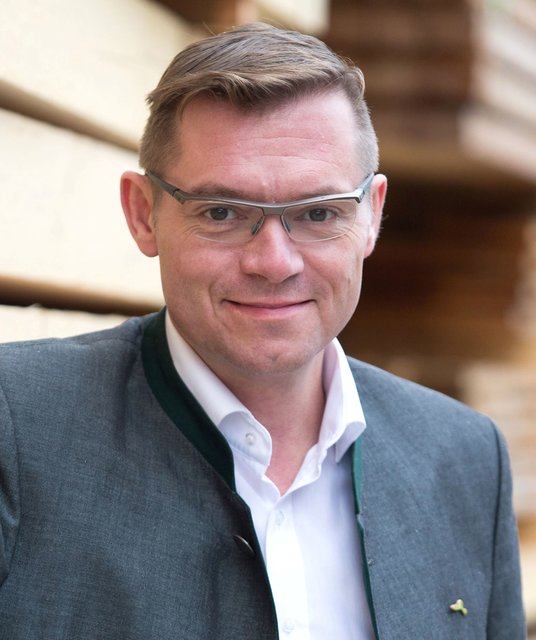 Arbeiten mit Holz: Holzbau stärkt Region Freistadt - Freistadt