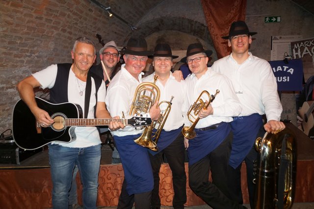 W12Kultakomben: Happy Birthday Fiata Musi - Mistelbach