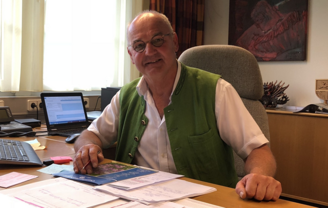 Peter Ellmer verkündet: Bad Goisern erwirtschaftet Millionenüberschuss ...