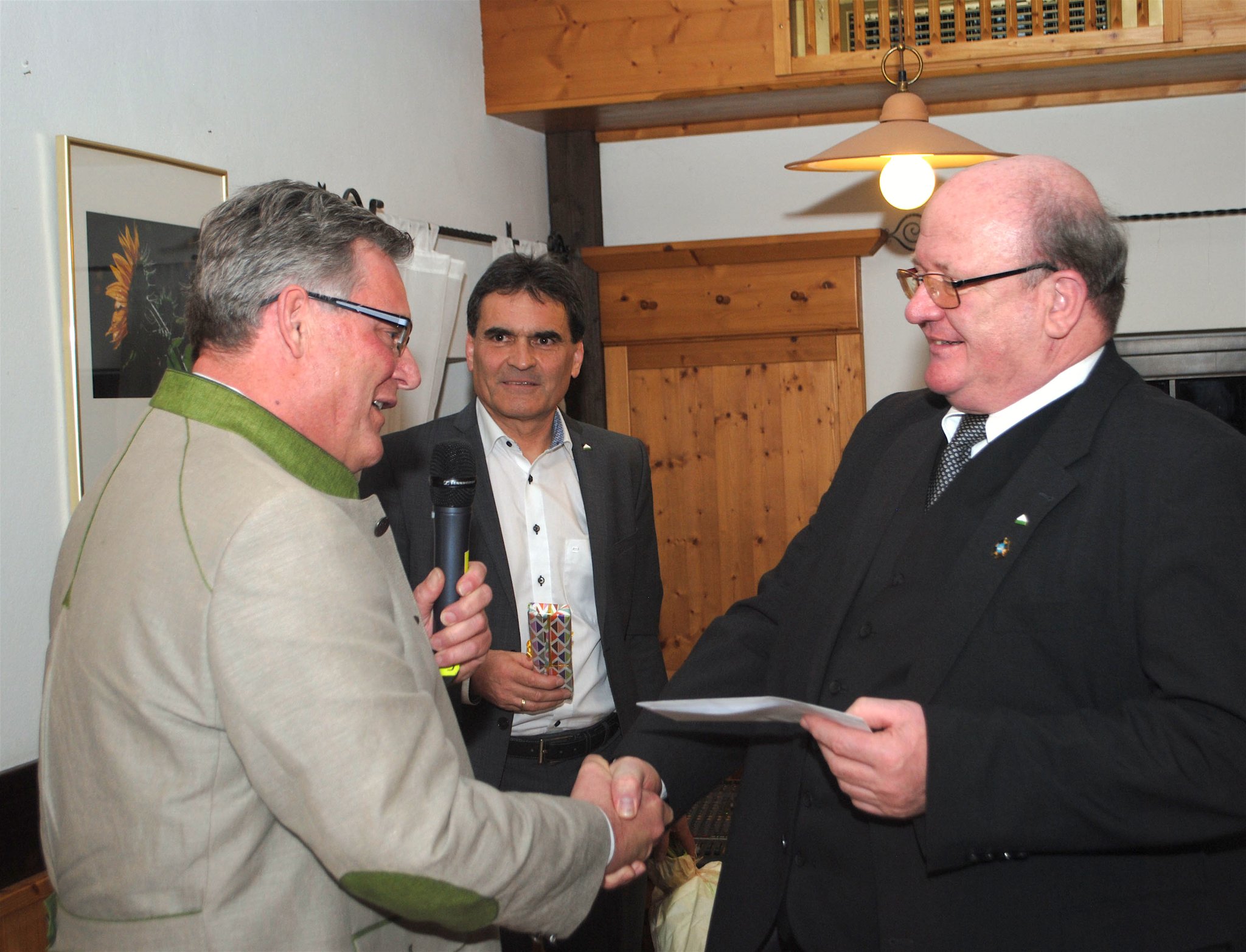 Lagerhaus gratulierte Ehrenobmann Josef Daniel zum 60. Geburtstag - Horn