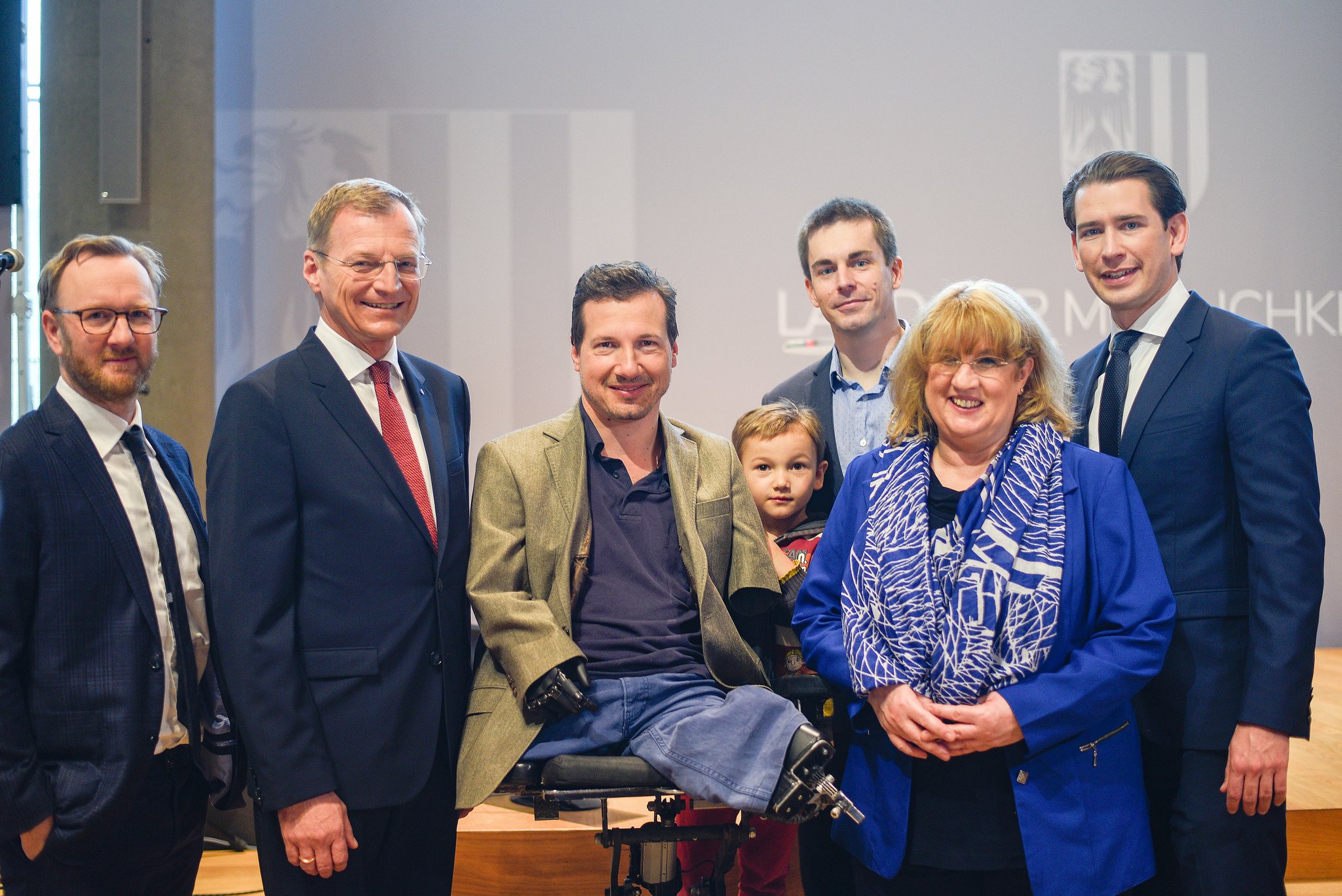 Zwei Jahre Landeshauptmann in OÖ: Thomas Stelzer feierte im ...