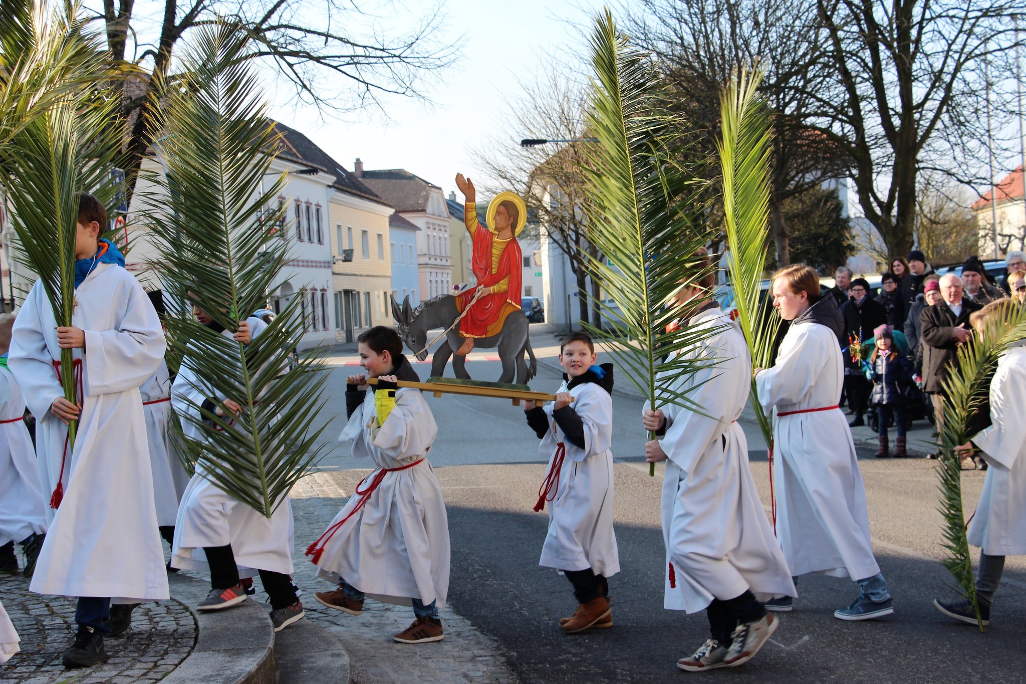 Sonntag 14. April, 9:00 Uhr: Palmprozession in St. Valentin - Enns