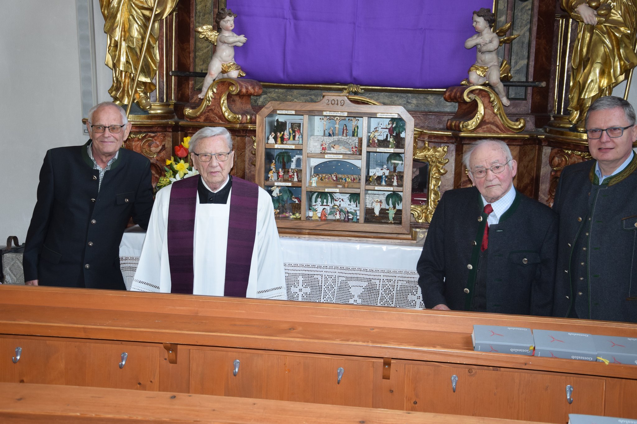 Pfarre Feldkirchen: Fastenkrippe für die Pfarrkirche Feldkirchen - Urfahr-Umgebung