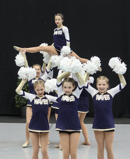 Cheerleading: Shining Waves schafften bei Meisterschaft erneut Bronze ...