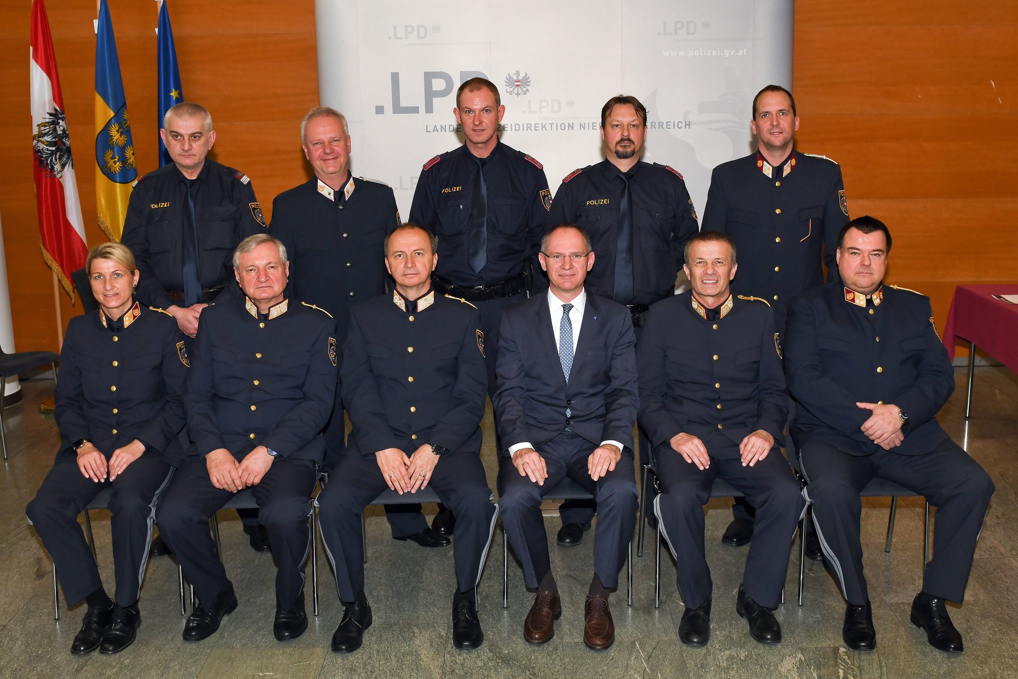 Dienstjubiläum: Hohe Auszeichnungen für Brucker Polizeibeamte - Bruck ...