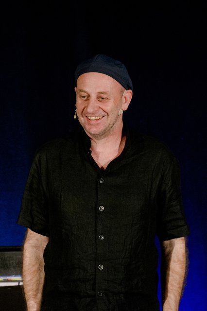 Kabarett: Humor mit Hemd und Alf Poier - Klagenfurt