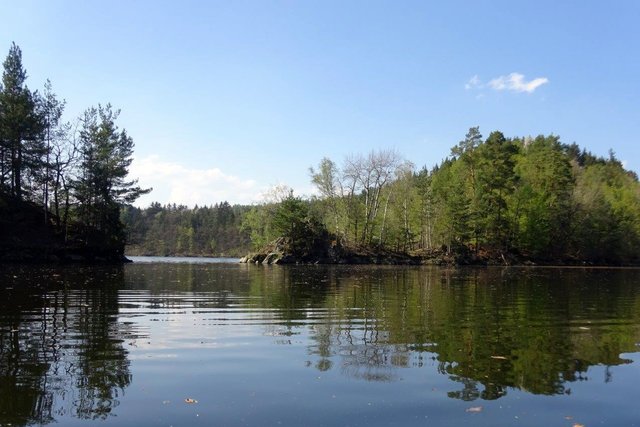 Erste Ausfahrt mit dem Kajak auf dem Stausee Dobra: Erste Ausfahrt mit ...