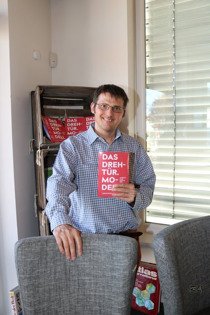 Bildergalerie: Buchpräsentation Thomas Edler "Das Drehtür. Model" im ...