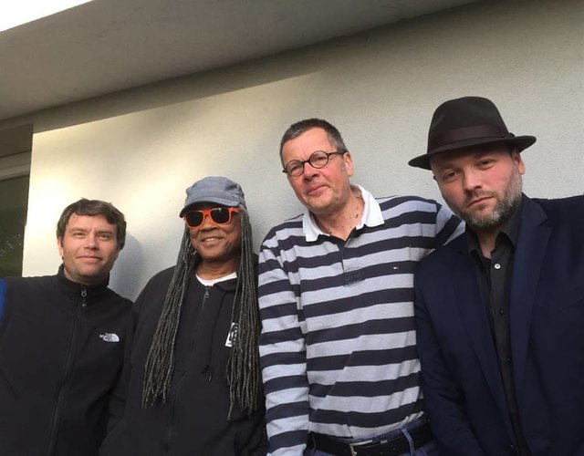 Bass-Weltstar in Neustadt: Blues mit Superstar im Musikcafe Stadler ...