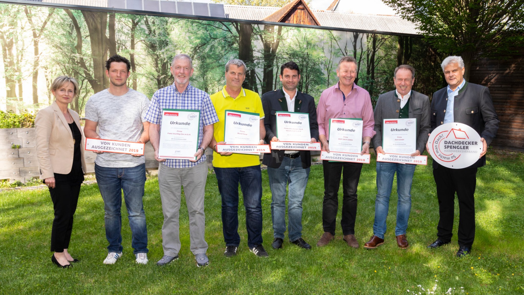 „So macht man Dach!“: Fünf Dachdeckereien mit Qualitätssiegel ...