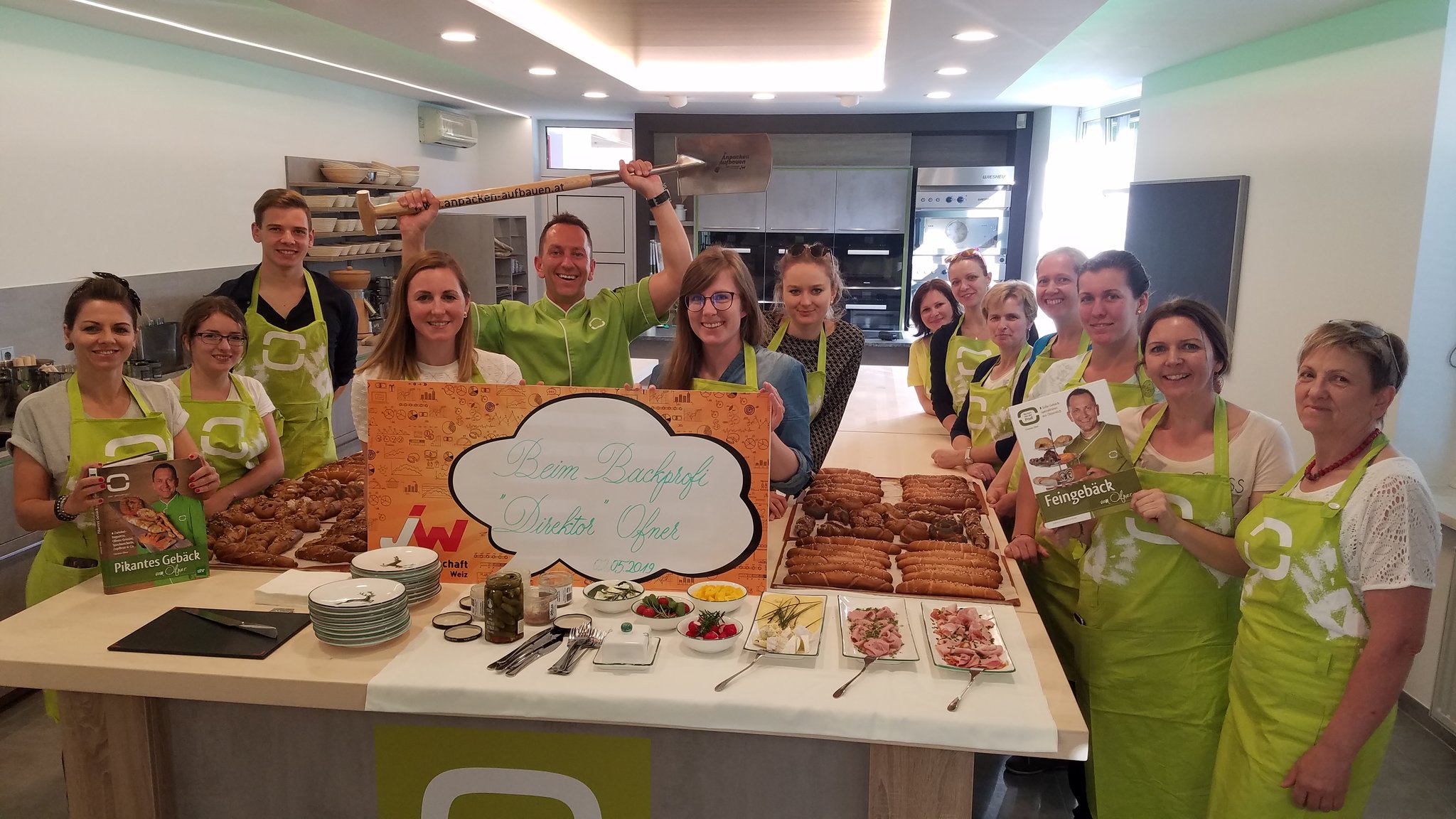 Junge Wirtschaft backte beim Backprofi Christian Ofner - Weiz