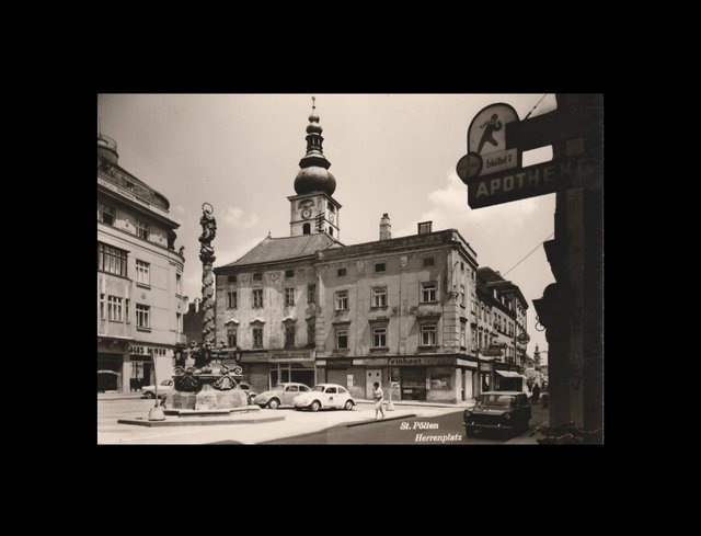 Damals und Heute: Herrenplatz/Wiener Straße - St. Pölten