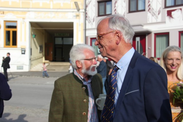Angela Baumgartner feierte ihren Runden: Ein Volksfest zum Geburtstag ...