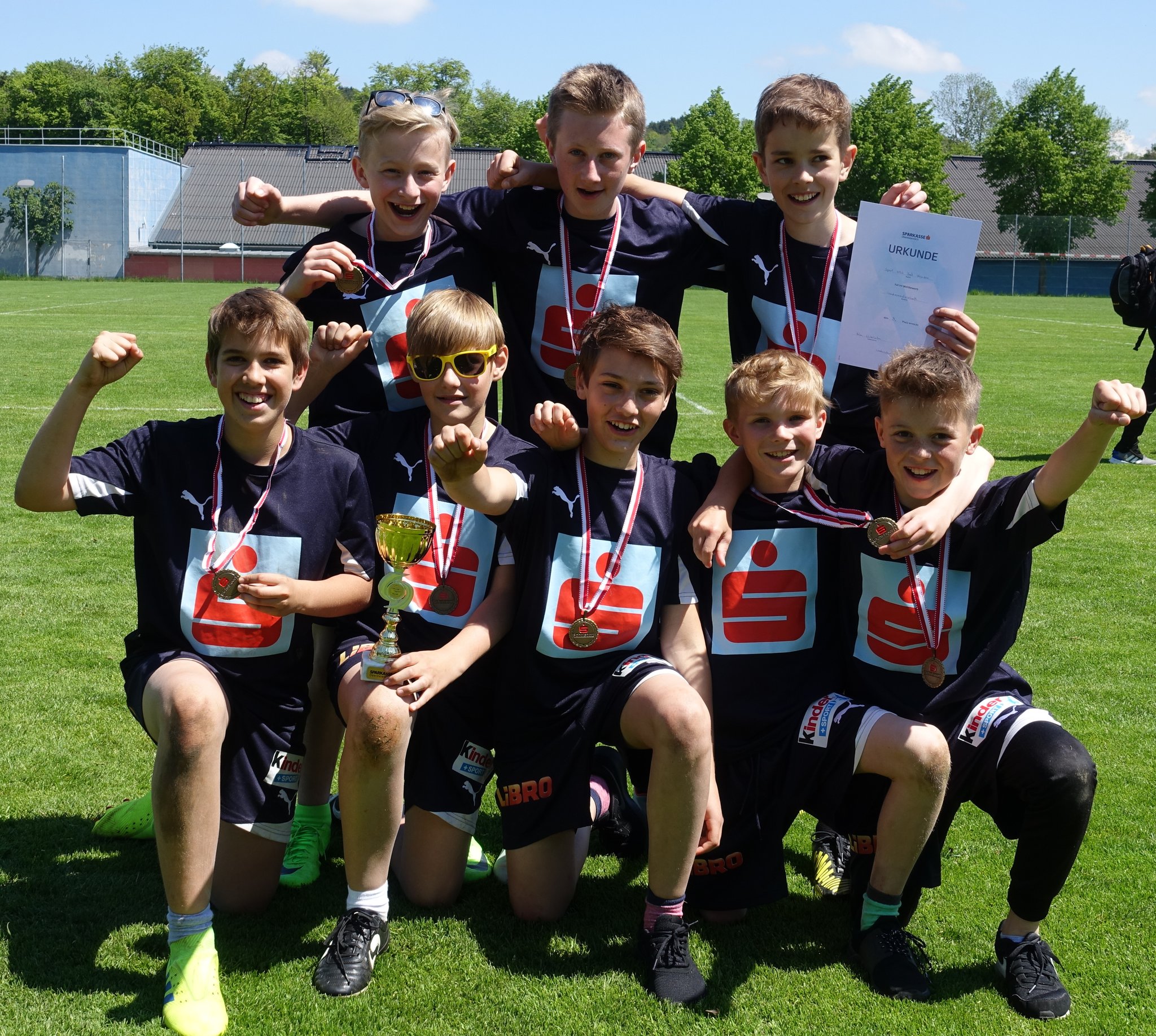 Sportschüler erfolgreich: Bronze für Faustball-Knaben bei ...