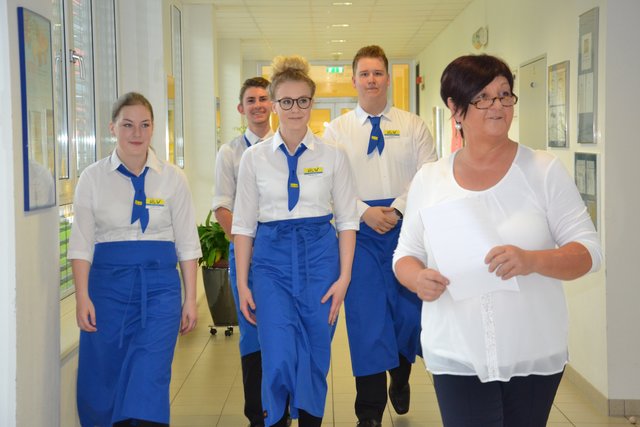 Festliches Prüfungsessen an der HLW Perg - Perg