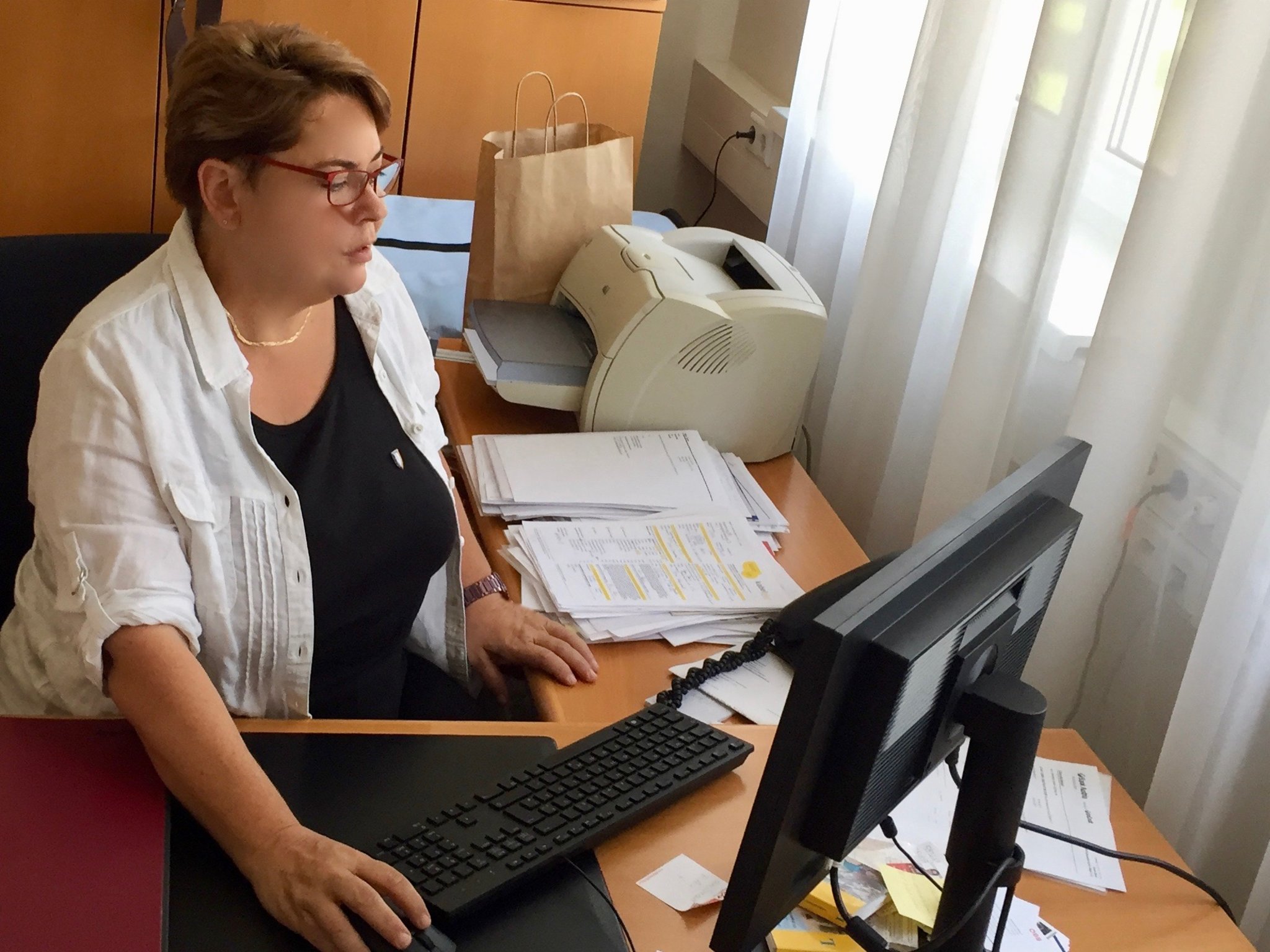 Gerüchte um Kinderbetreuung in Schwechat: Bürgermeisterin Karin Baier ...