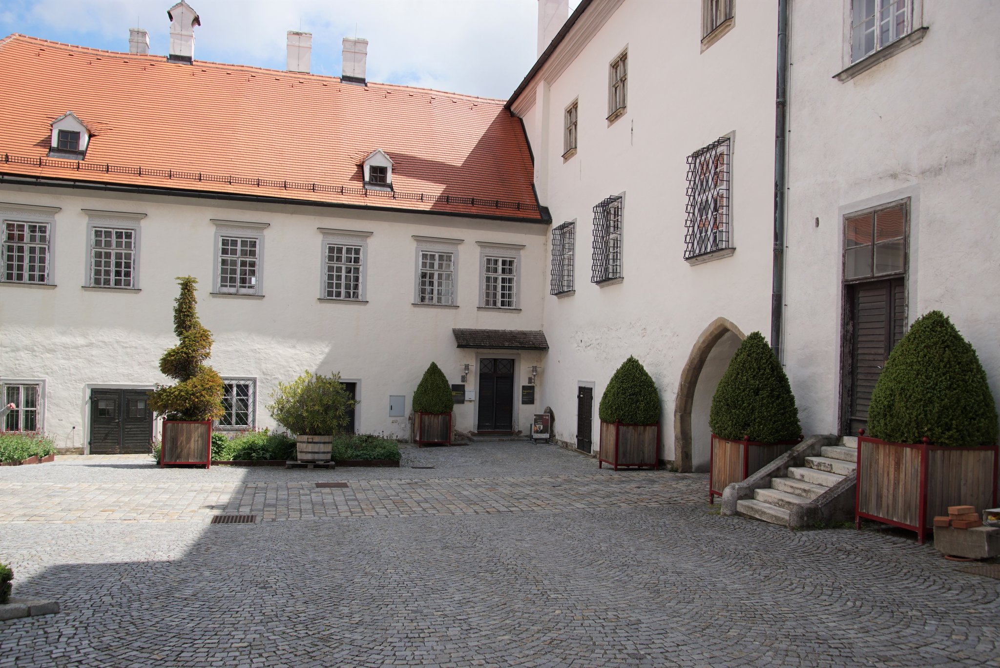 Klosterneuburg: Leopoldihof - Liesing